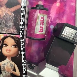 bratz | Toys | Bratz Movie Xoxo Jade Doll With Real Working Camera ...